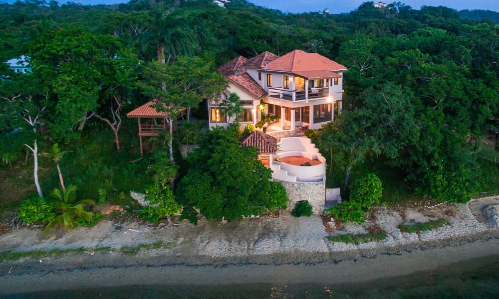 4 Bedroom Home with Guest House for Sale, Lawson Rock, Roatan - 7th ...