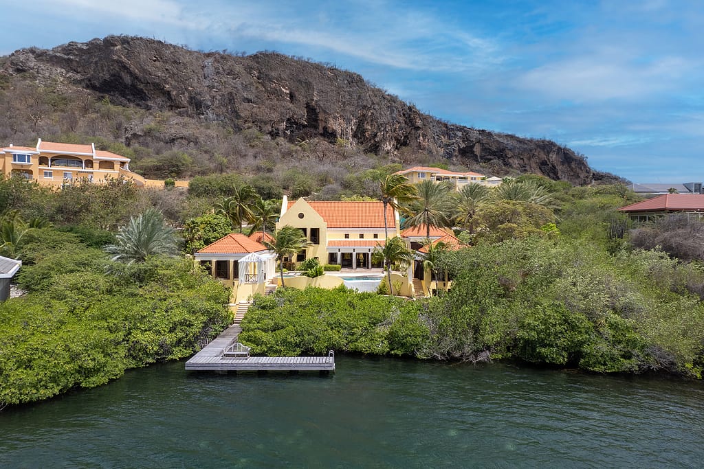 6 Bedroom Waterfront Estate for Sale, Seru Boca Estate 9, Santa Barbara ...