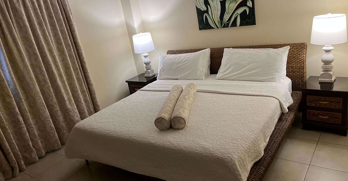 2 Bedroom Beachfront Condo Villa R for Sale, White Sands Beach Condos ...