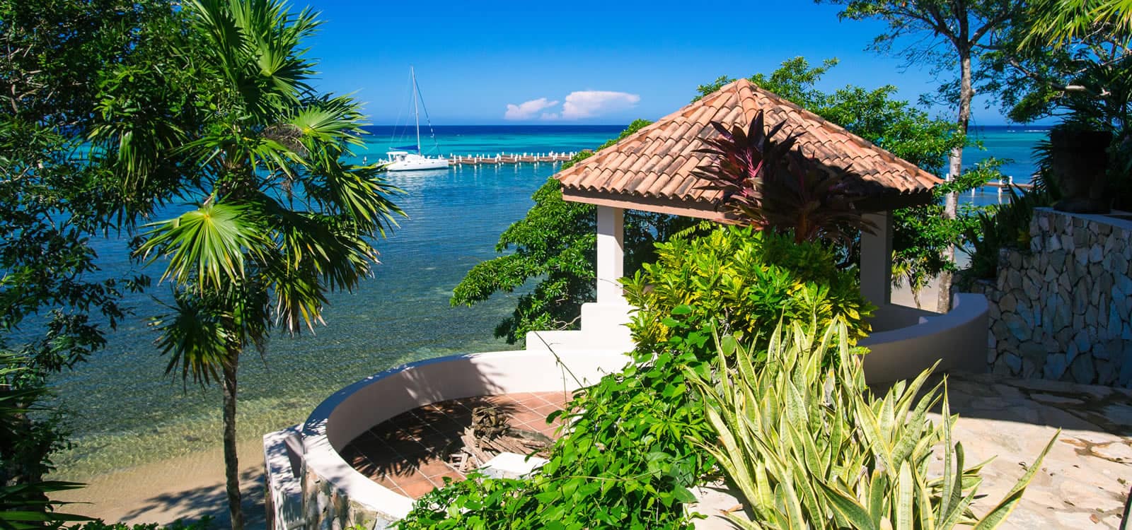 4 Bedroom Home with Guest House for Sale, Lawson Rock, Roatan - 7th ...