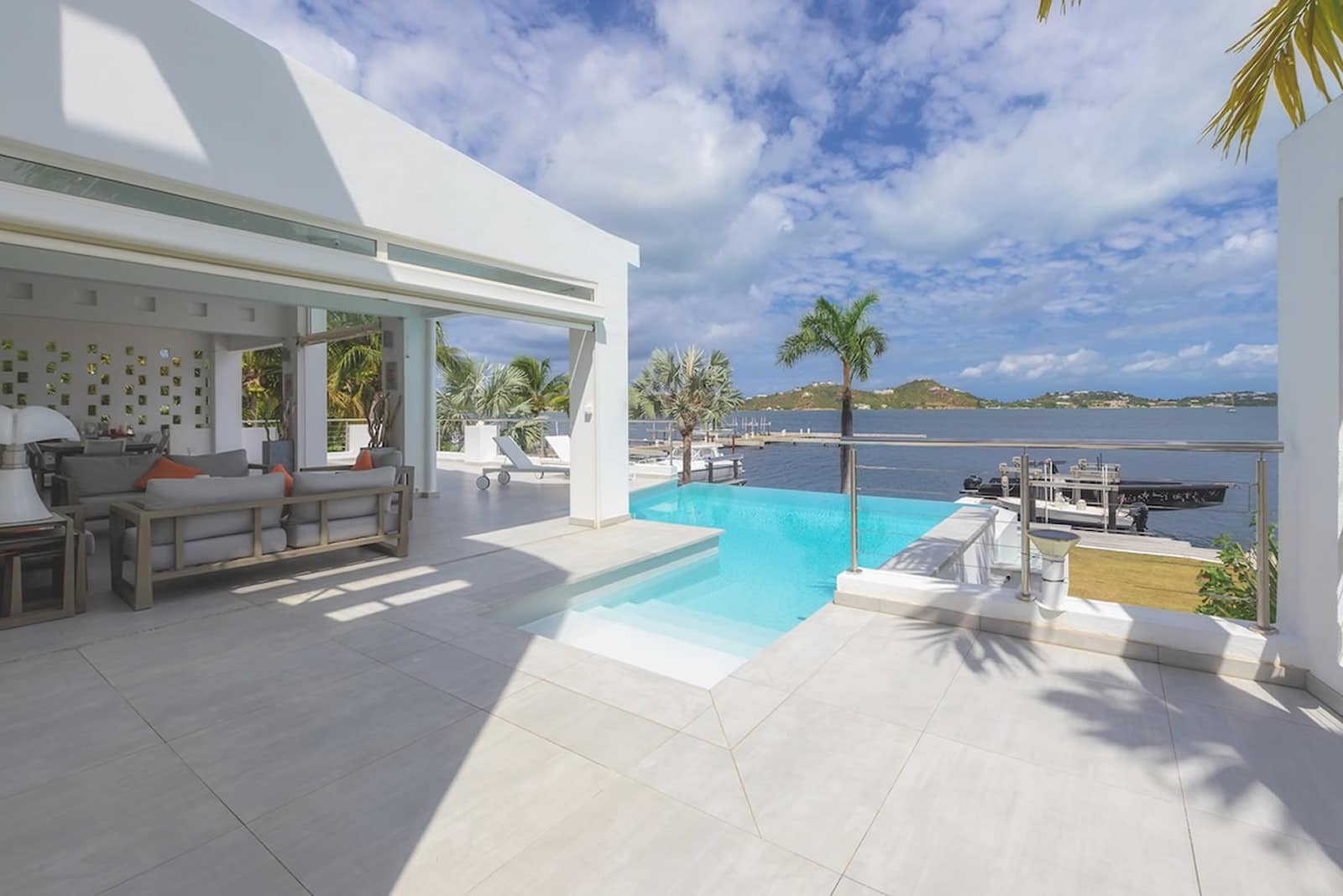 4 Bedroom Waterfront Luxury Villa for Sale, Aquamarina, St Maarten ...