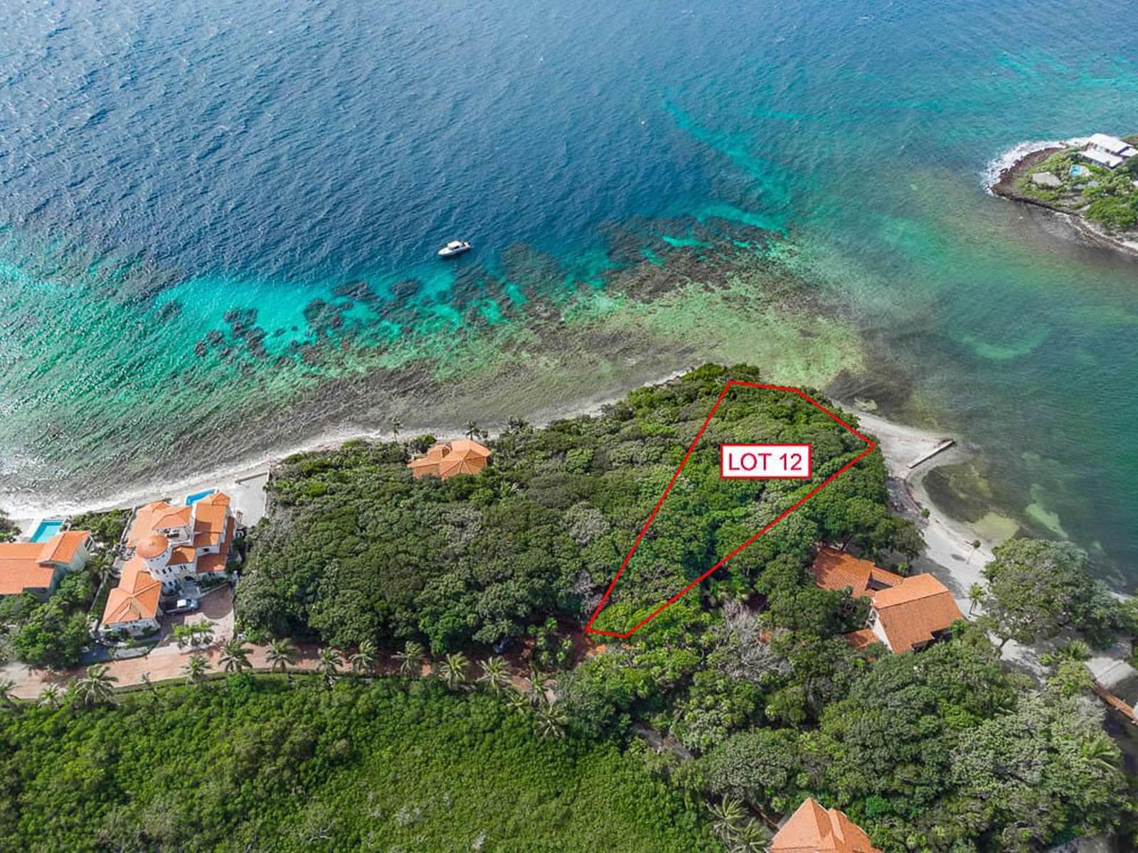 0.53 Acre Beachfront Lot for Sale, Parrot Tree Plantation, Roatan - 7th ...