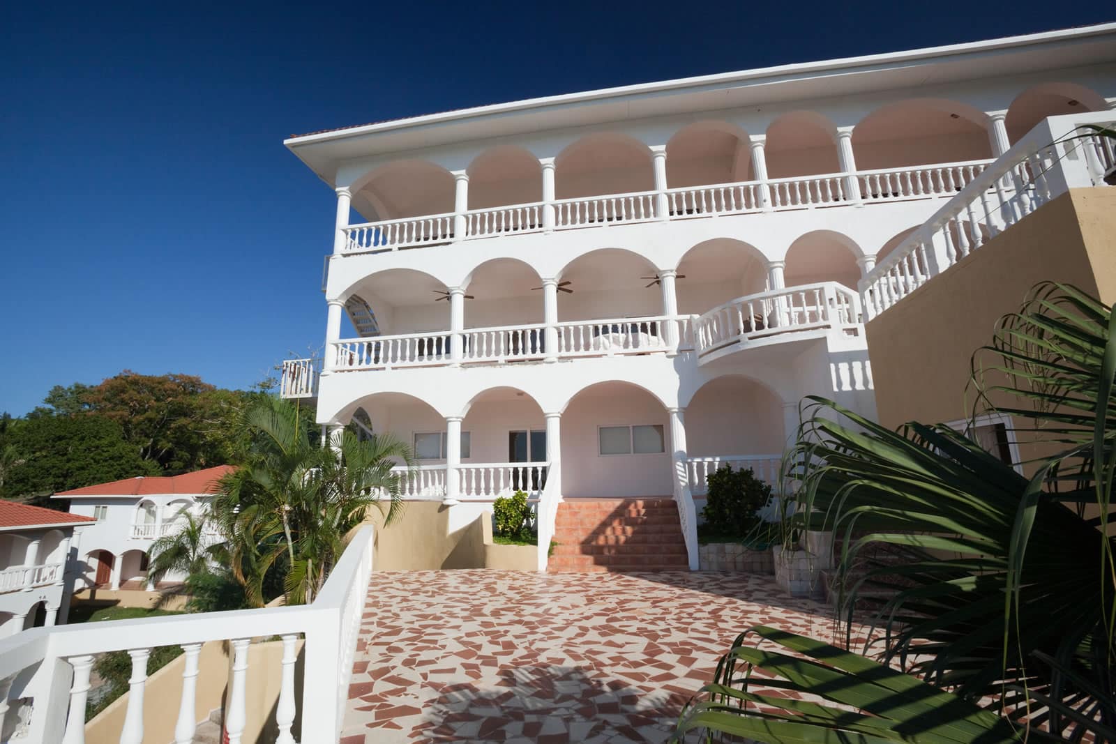 2 Bedroom Condo for Sale, Sunset Villas, West End, Roatan - 7th Heaven ...