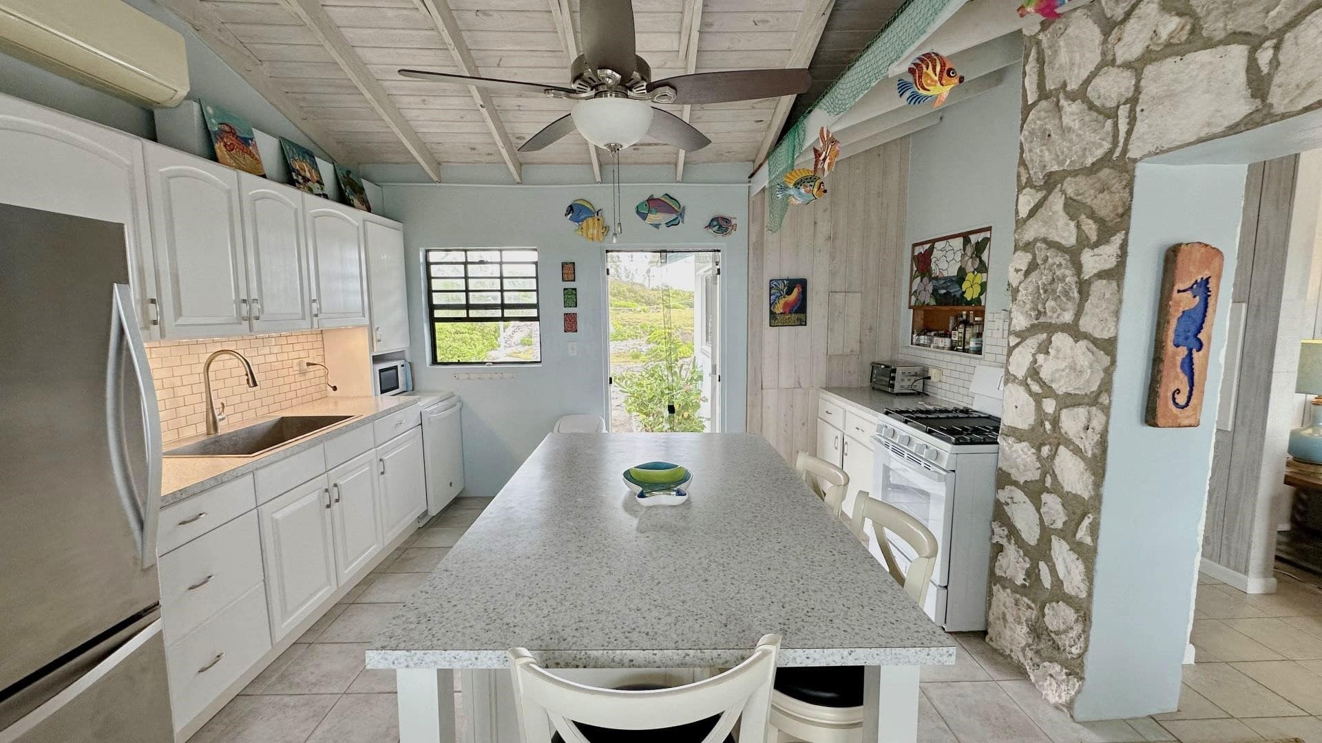 3 Bedroom Ocean-View Home for Sale, Rainbow Bay, Eleuthera, Bahamas ...