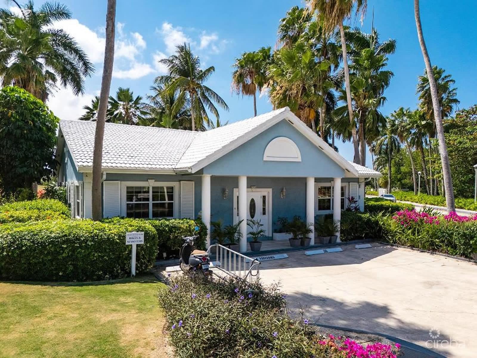 3 Bedroom House for Sale, Regents Court, Britannia, Grand Cayman - 7th ...