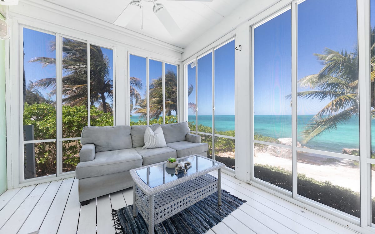 3 Bedroom Waterfront Cottage for Sale, Russell Island, Eleuthera ...