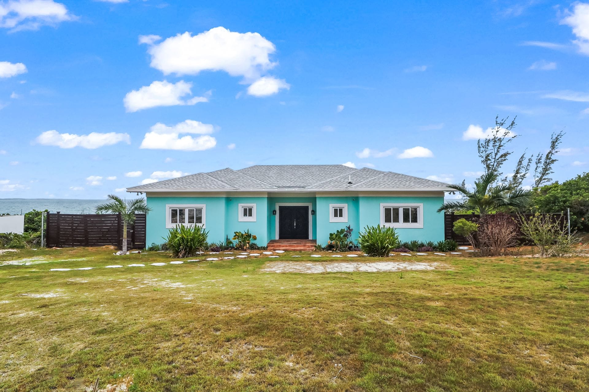 3 Bedroom Waterfront Home for Sale, Wandering Shore Drive, Rainbow Bay ...