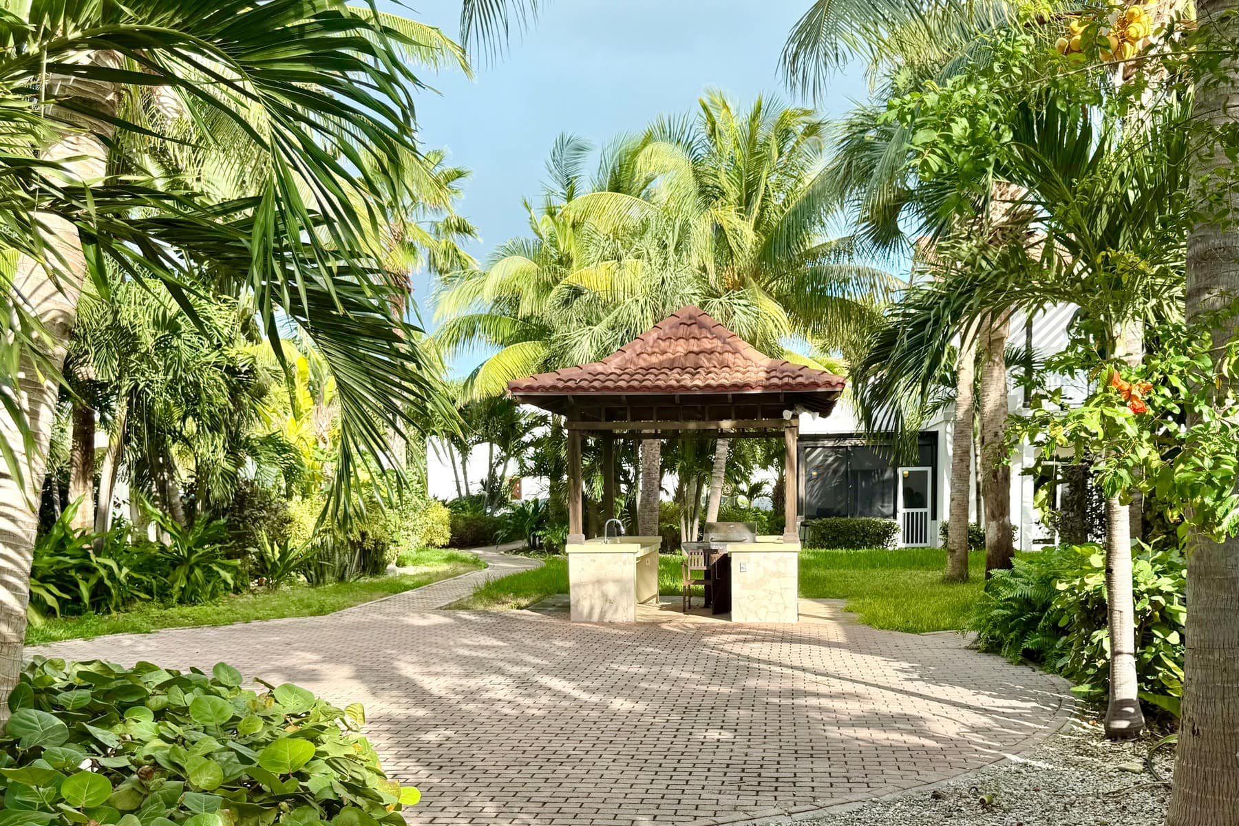 2 Bedroom Townhome 14 for Sale, Flamingo Park, The Bight ...