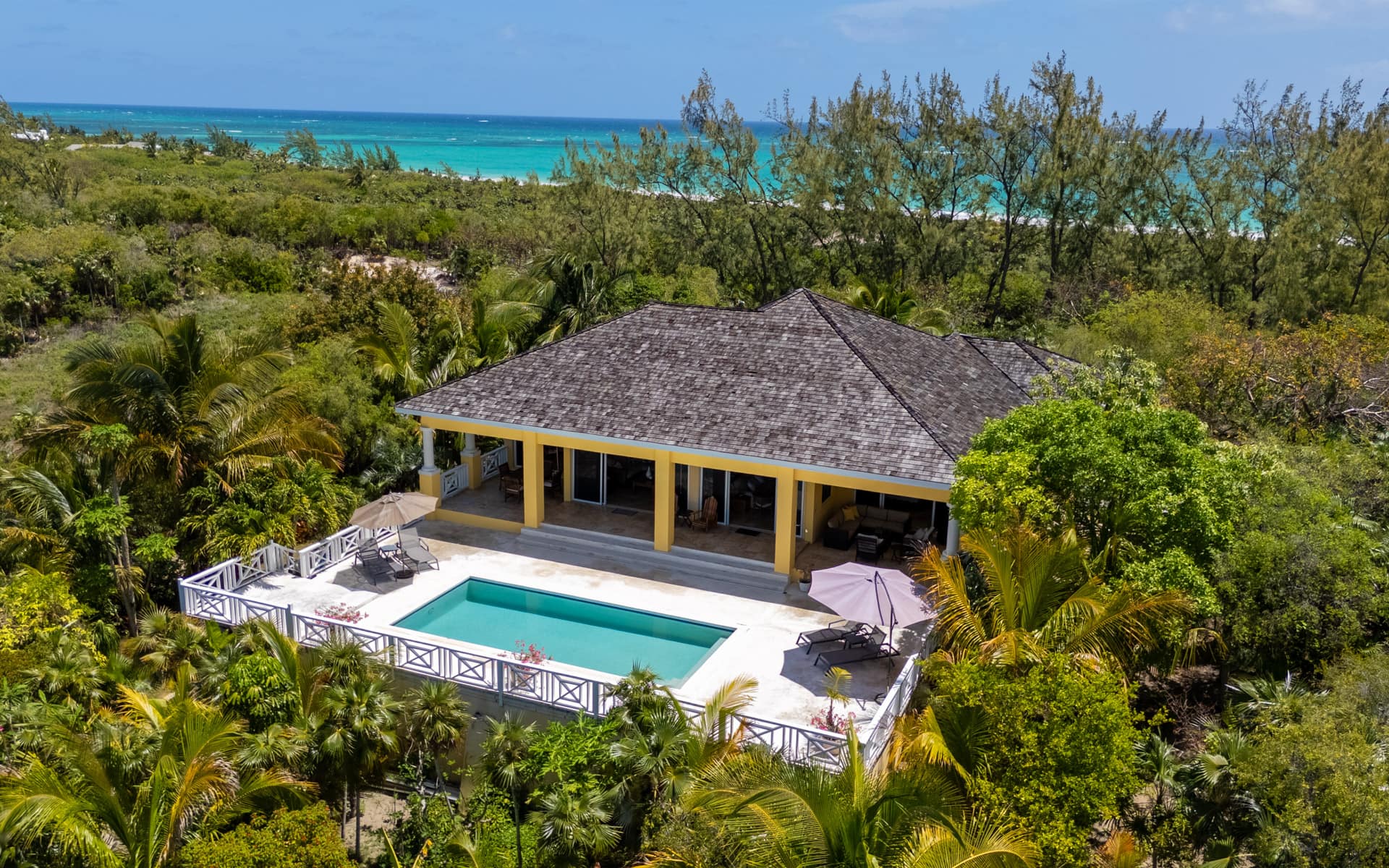 2 Bedroom Waterfront Home for Sale, Windermere Island, Eleuthera ...