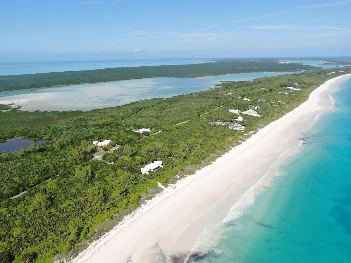 2 Bedroom Waterfront Home for Sale, Windermere Island, Eleuthera ...