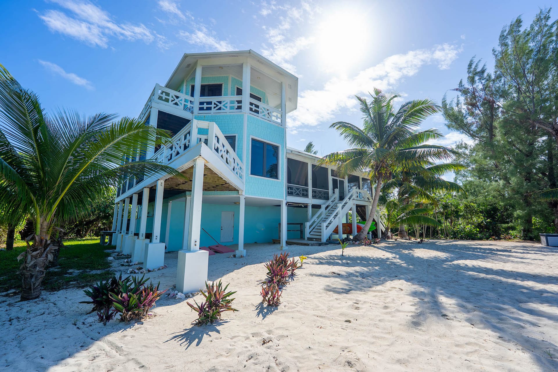 3 Bedroom Beach House for Sale, Coco Bay, Green Turtle Cay, Abaco ...