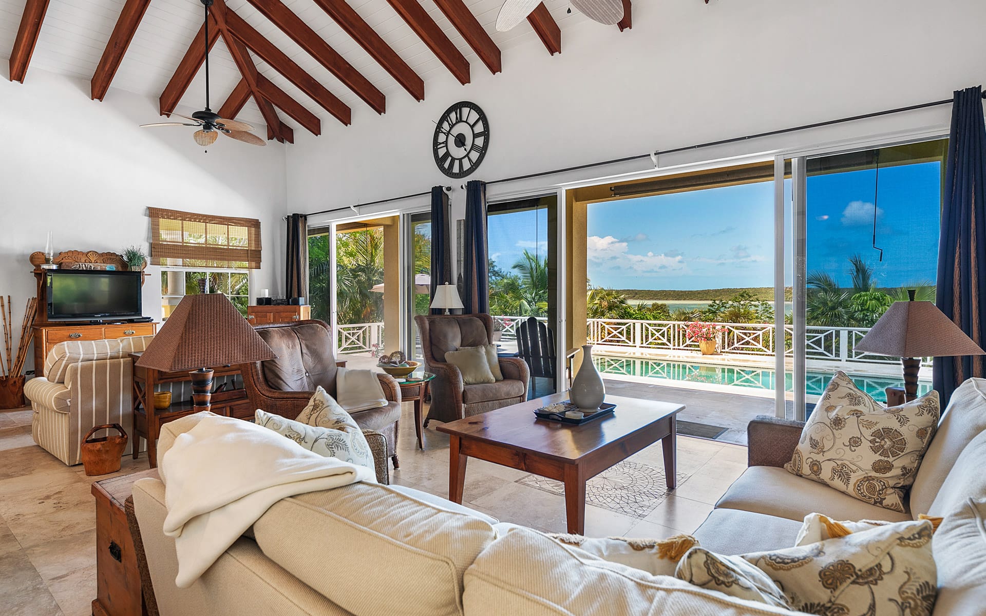 2 Bedroom Waterfront Home for Sale, Windermere Island, Eleuthera ...