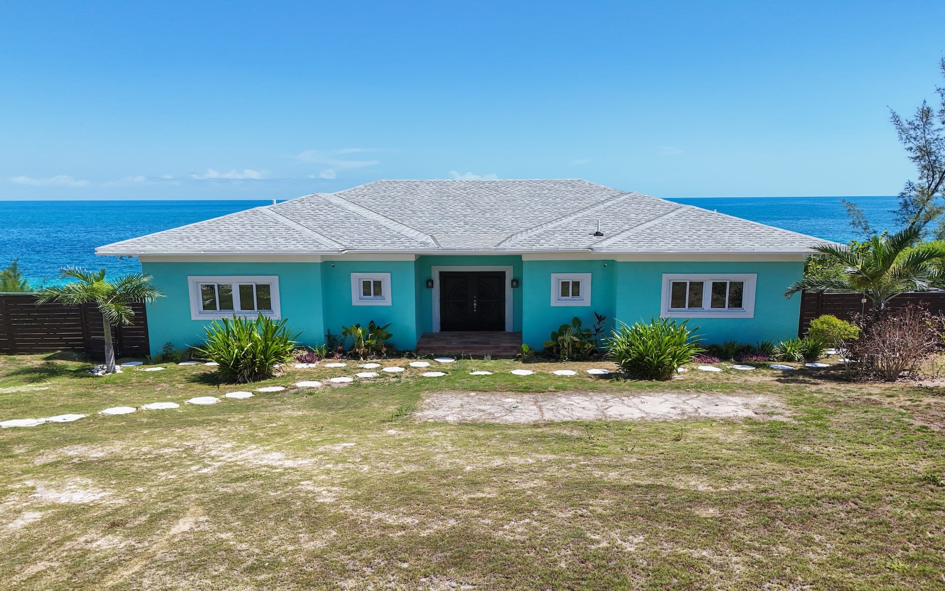 3 Bedroom Waterfront Home for Sale, Wandering Shore Drive, Rainbow Bay ...