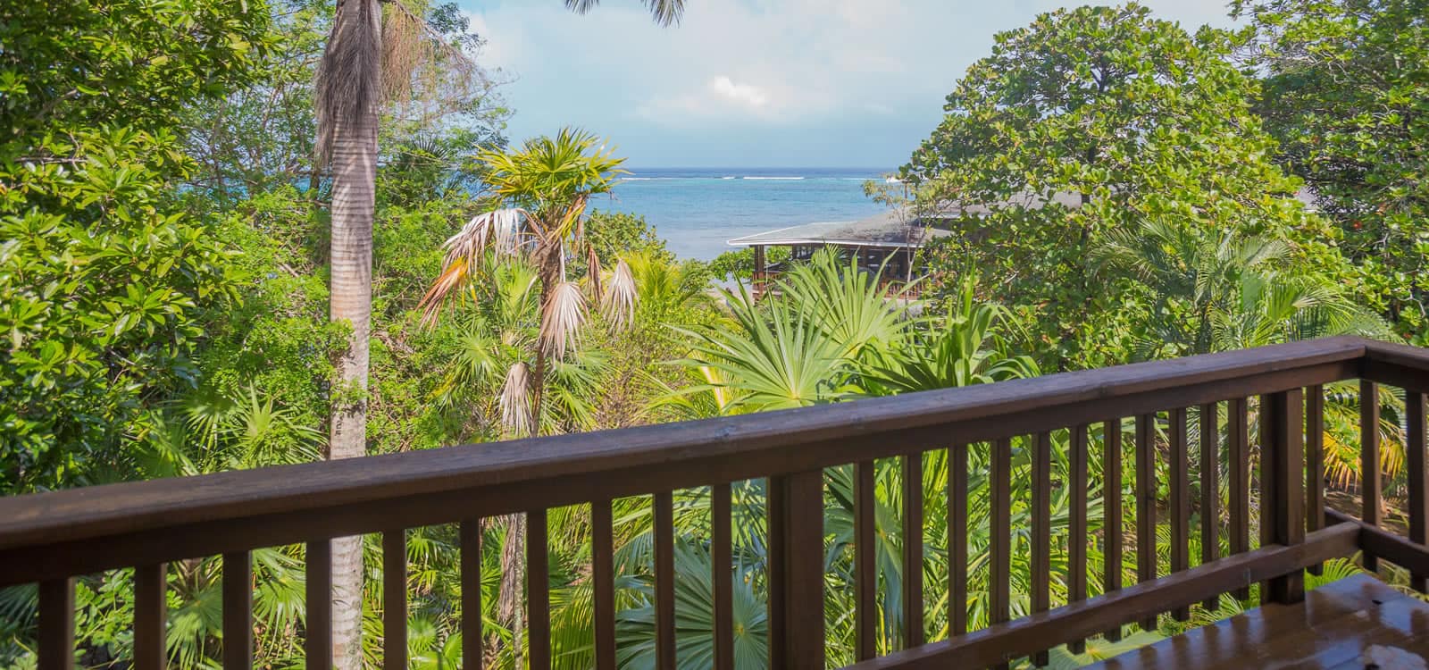 3 Bedroom Beach House for Sale, Sundancer, Roatan - 7th Heaven Properties